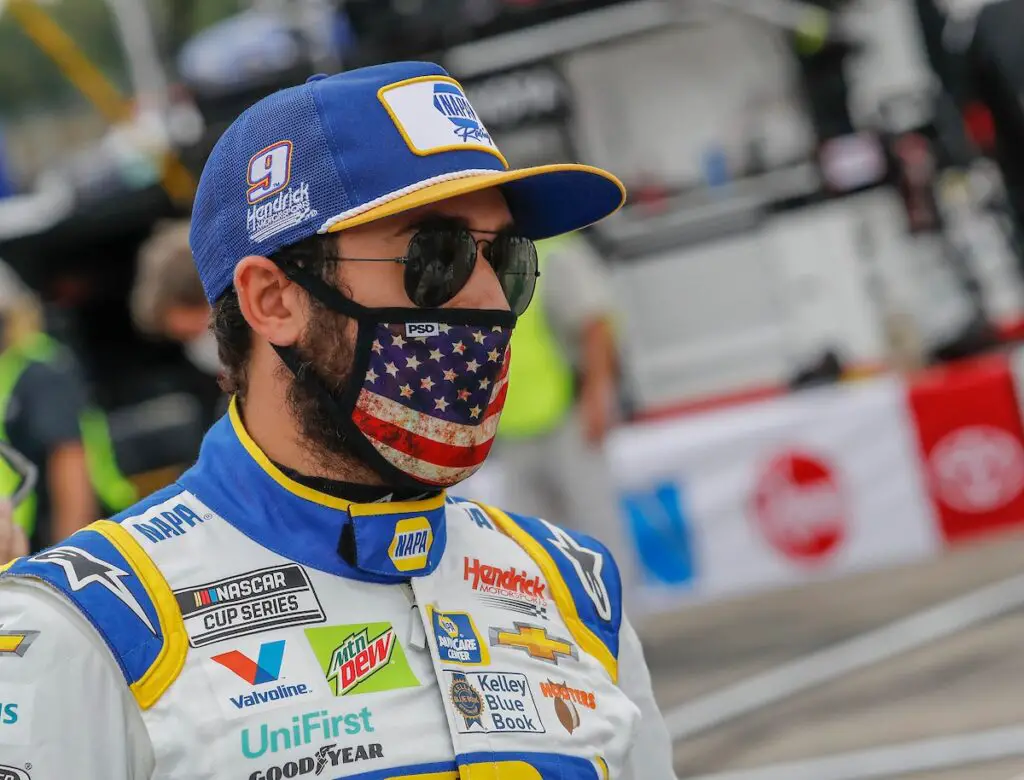 Chase Elliott to Start at the Rear of Busch Clash Field With Unapproved ...