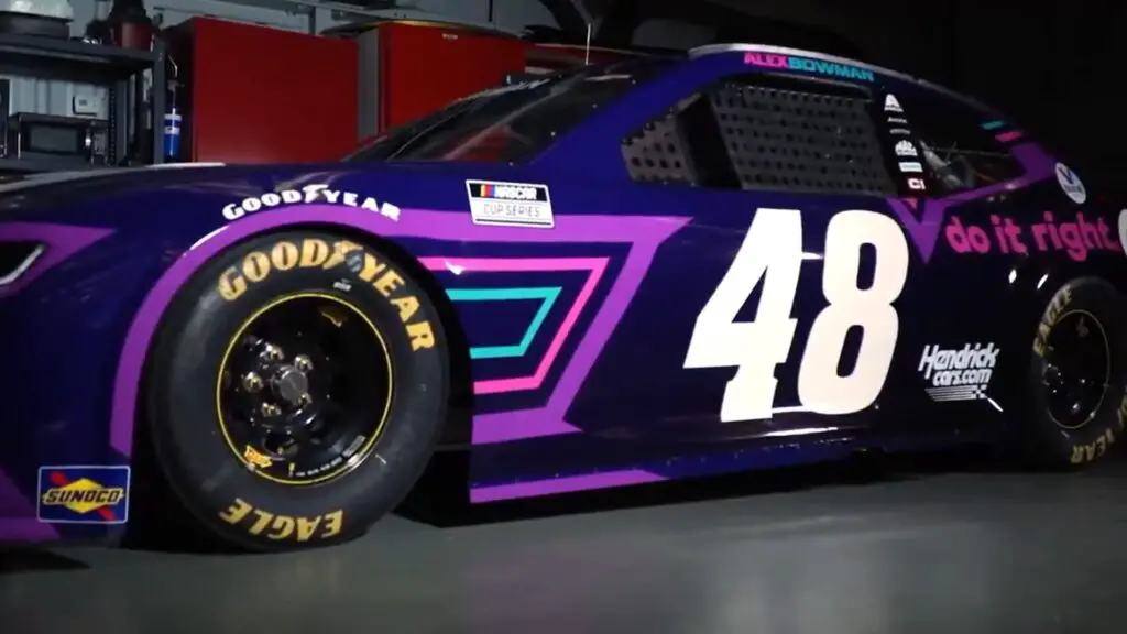 Ally Officially Reveals Alex Bowman's Wild New Paint Scheme For 2021 ...