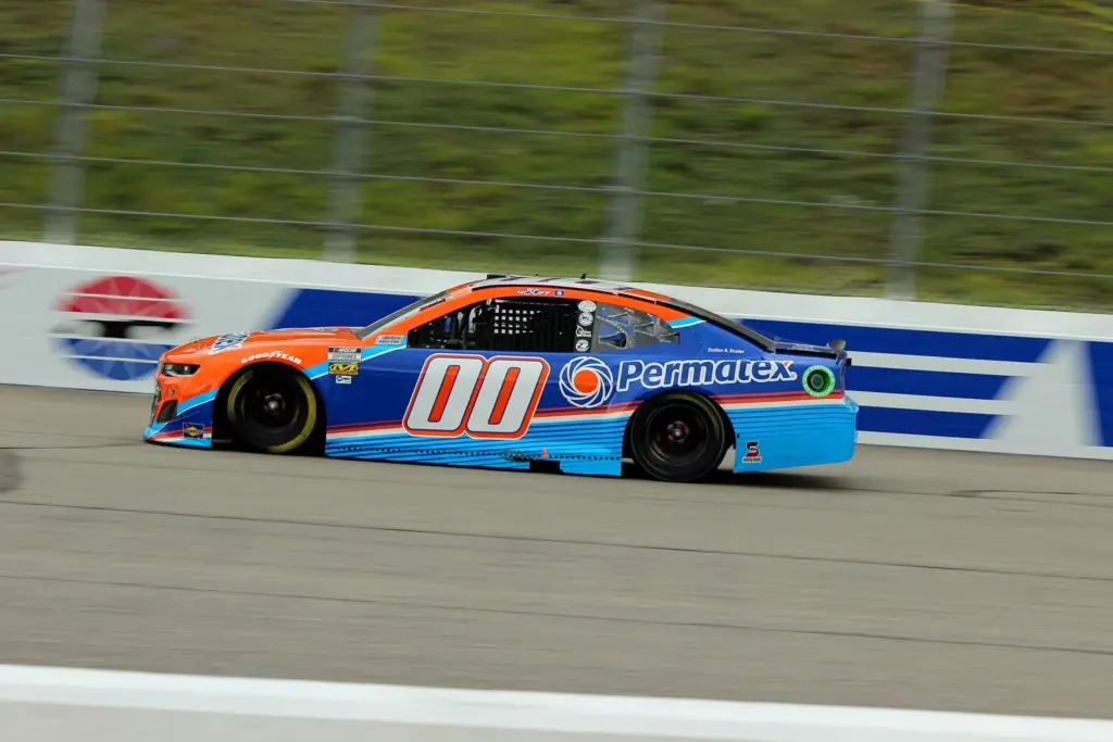 2021 NASCAR Cup Series -- 00 -- StarCom Racing Paint Schemes ...