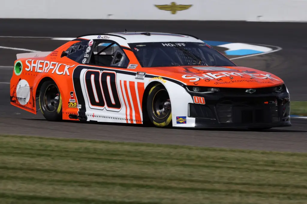 2021 NASCAR Cup Series -- 00 -- StarCom Racing Paint Schemes ...