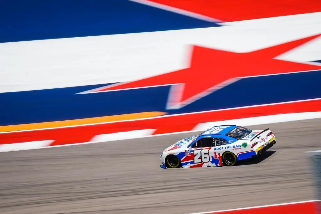 26 -- Sam Hunt Racing Paint Schemes | TobyChristie.com