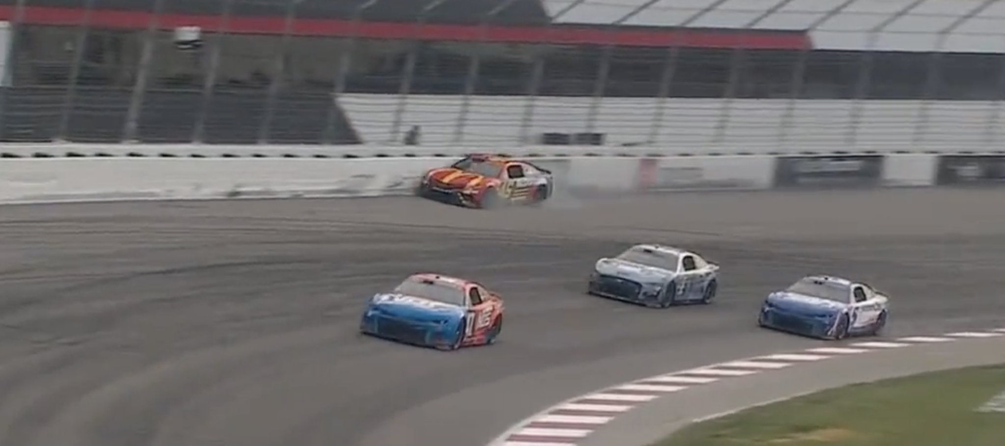 Video: Tyler Reddick Explodes Brake Rotor; Slams Turn One Wall at ...