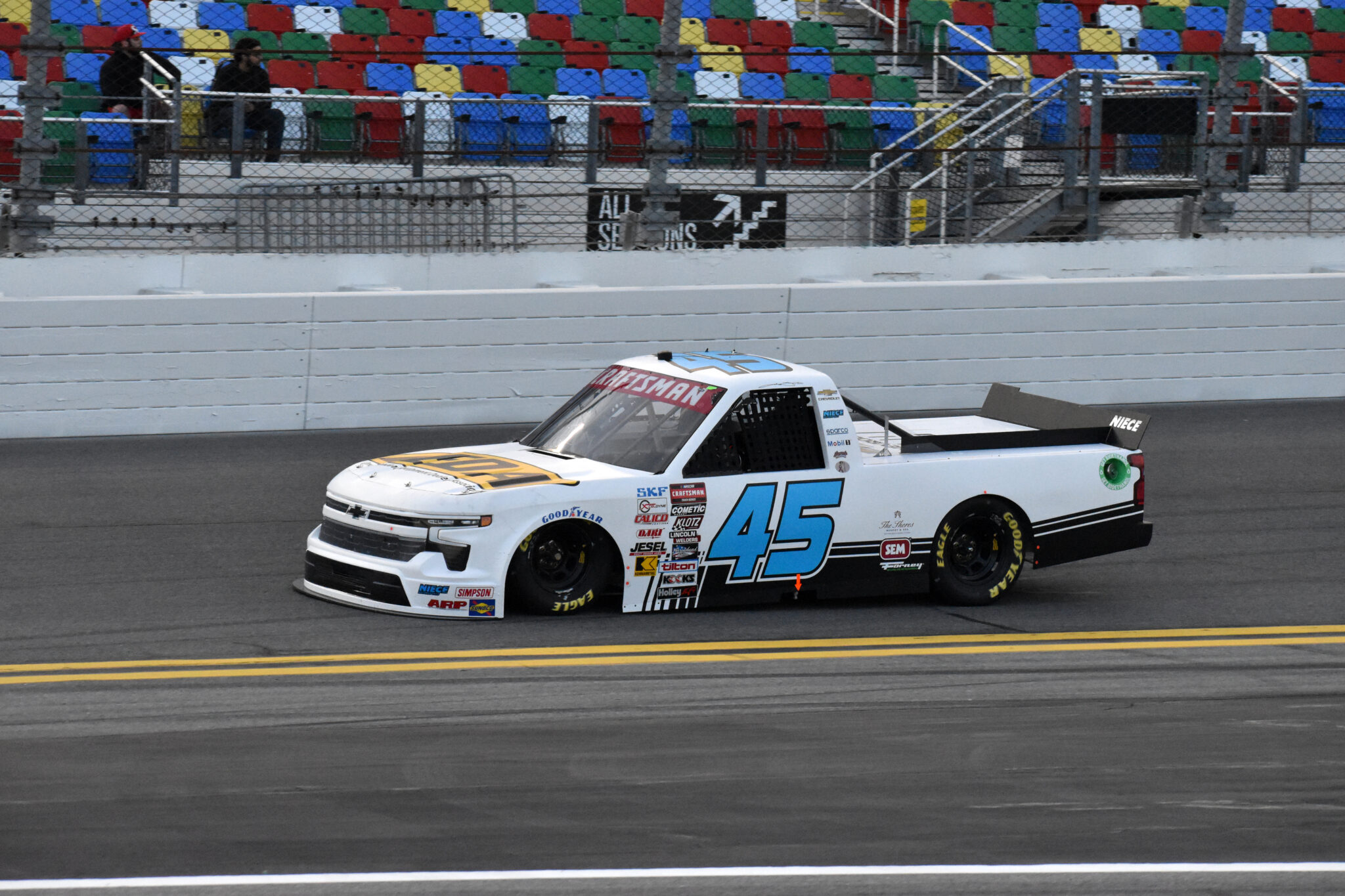 Johnny Sauter Paces Thursday Truck Practice at Daytona