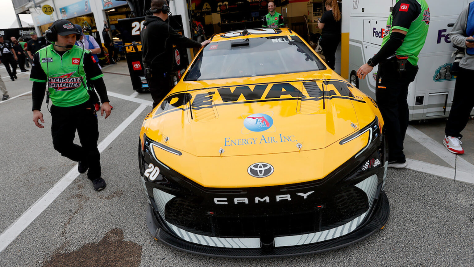 No. 20 Joe Gibbs Racing DeWalt / Interstate Batteries Paint Scheme ...