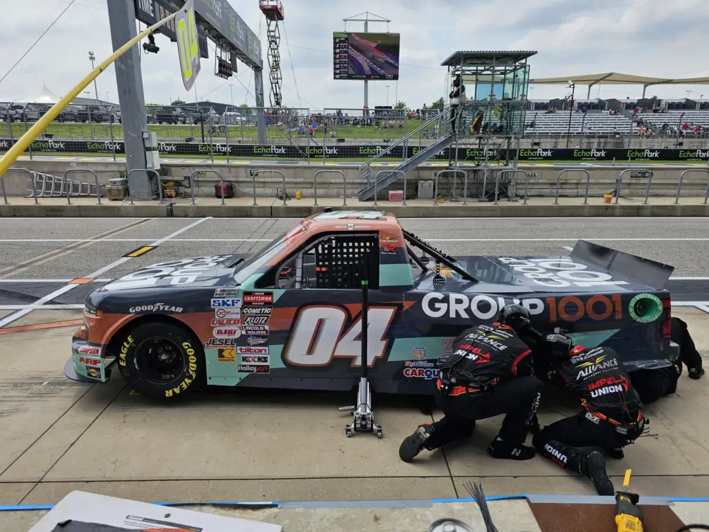 No. 04 Roper Racing Group1001