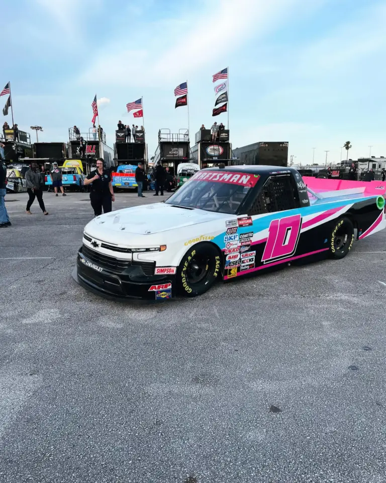 No. 10 Jennifer Jo Cobb Racing Unsponsored