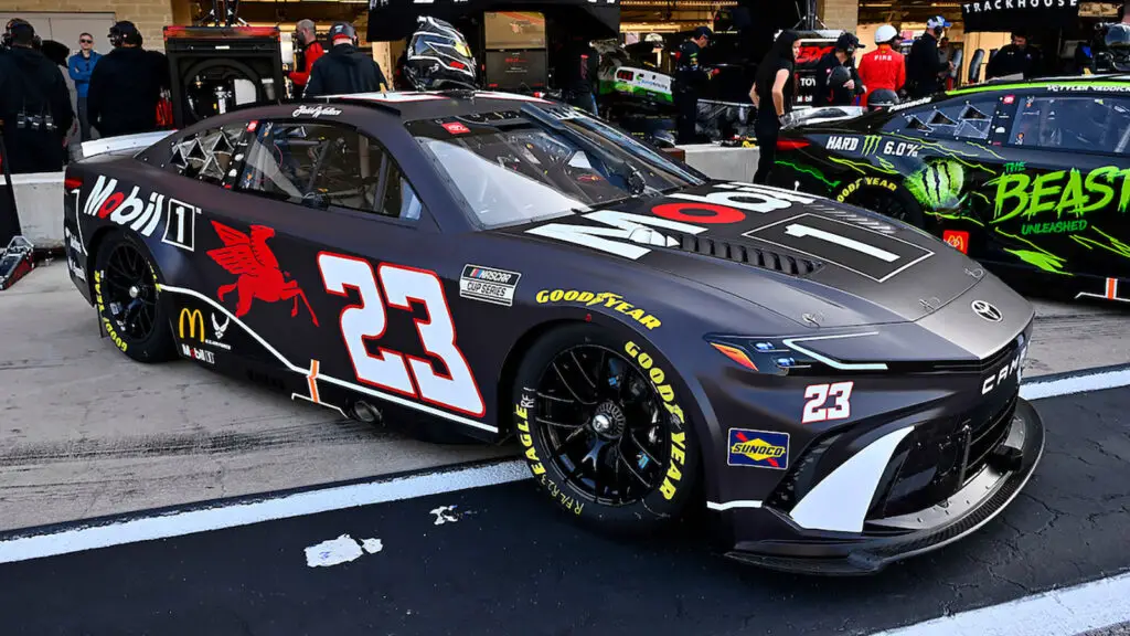 No. 23 23XI Racing Mobil 1 Paint Scheme | TobyChristie.com