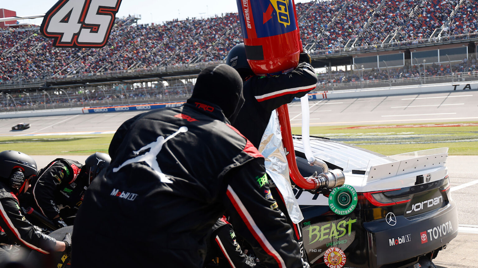 NASCAR Exploring Possible Fixes to Superspeedway Fuel Saving Issues ...