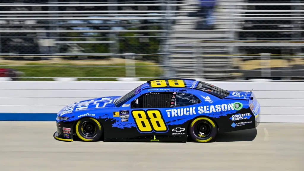 No. 88 JR Motorsports Chevy Truck Season V2 | TobyChristie.com