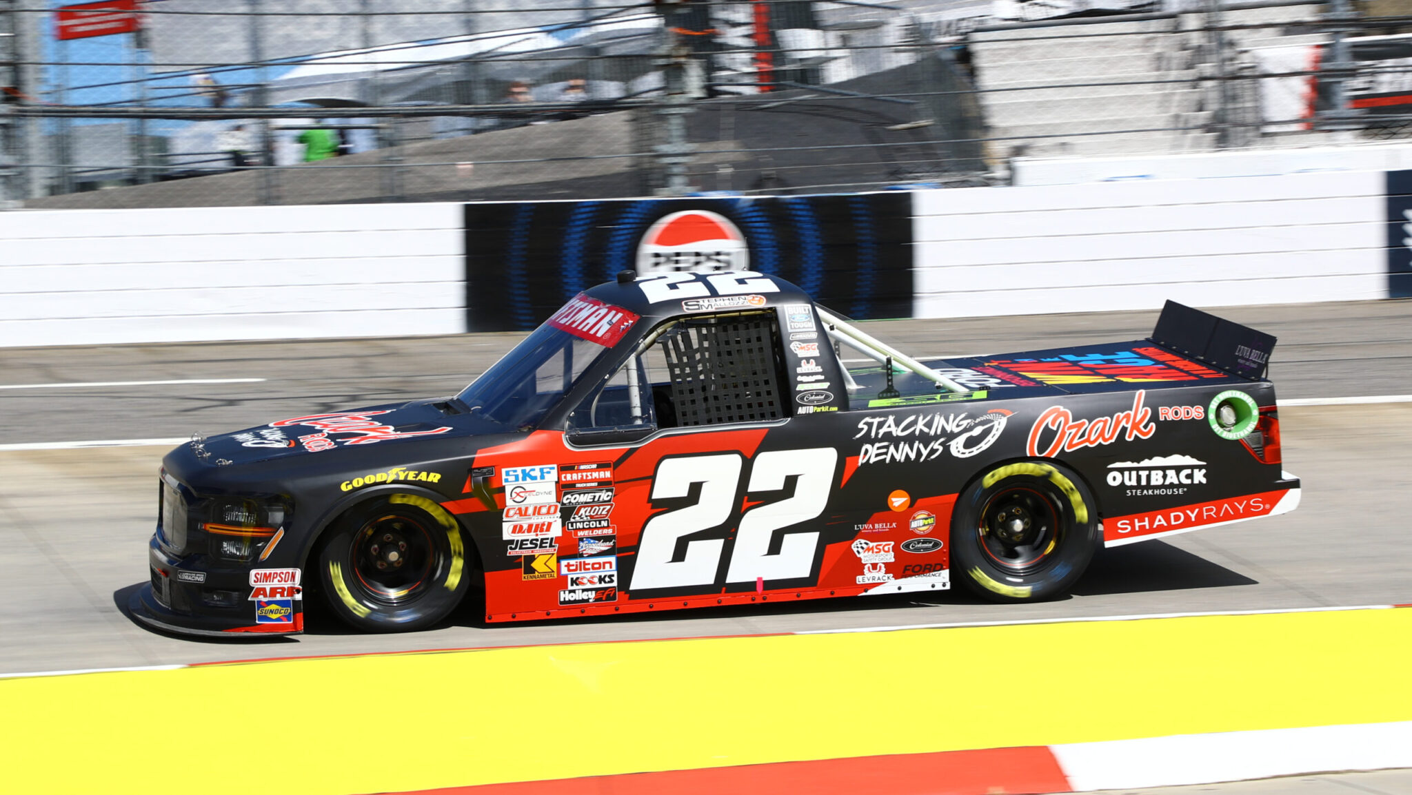 No. 22 Reaume Brothers Racing Ozark Rods / Stacking Dennys ...