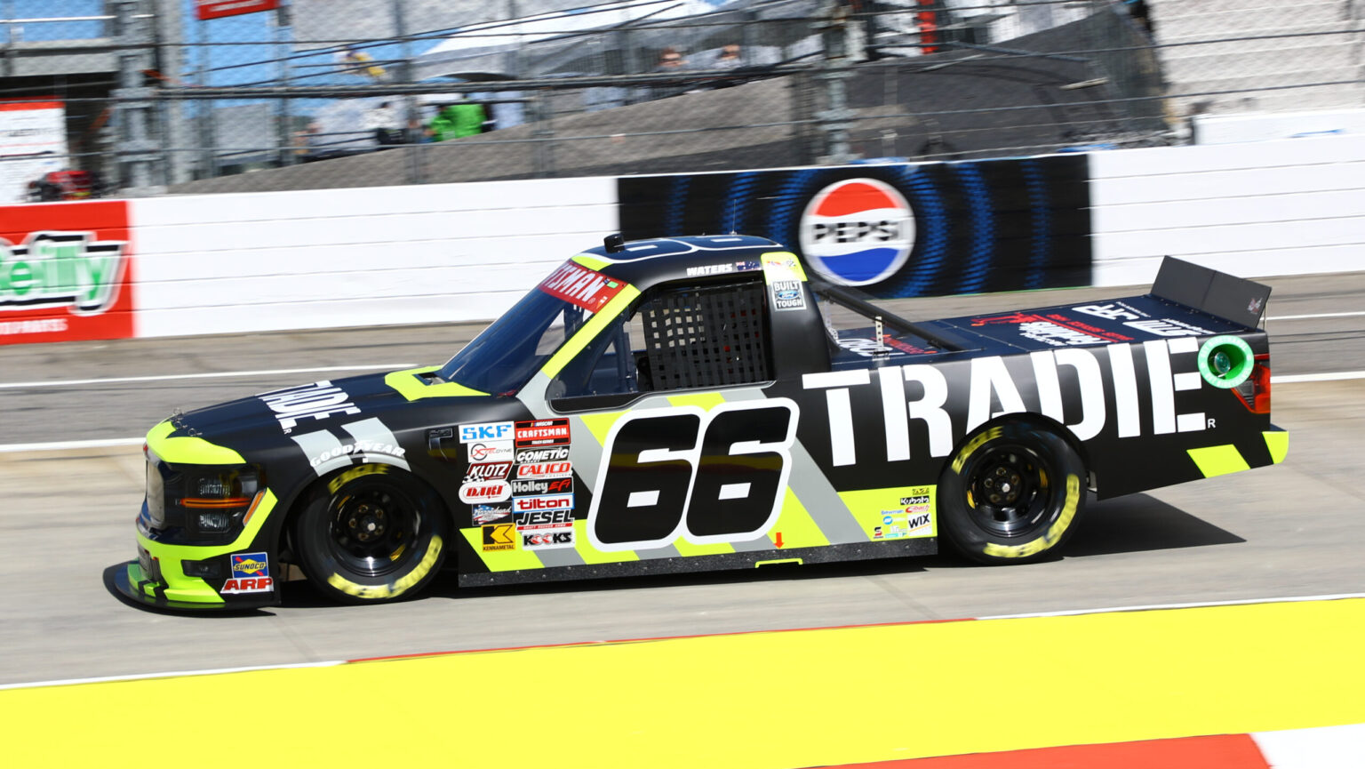 No. 66 ThorSport Racing Tradie | TobyChristie.com