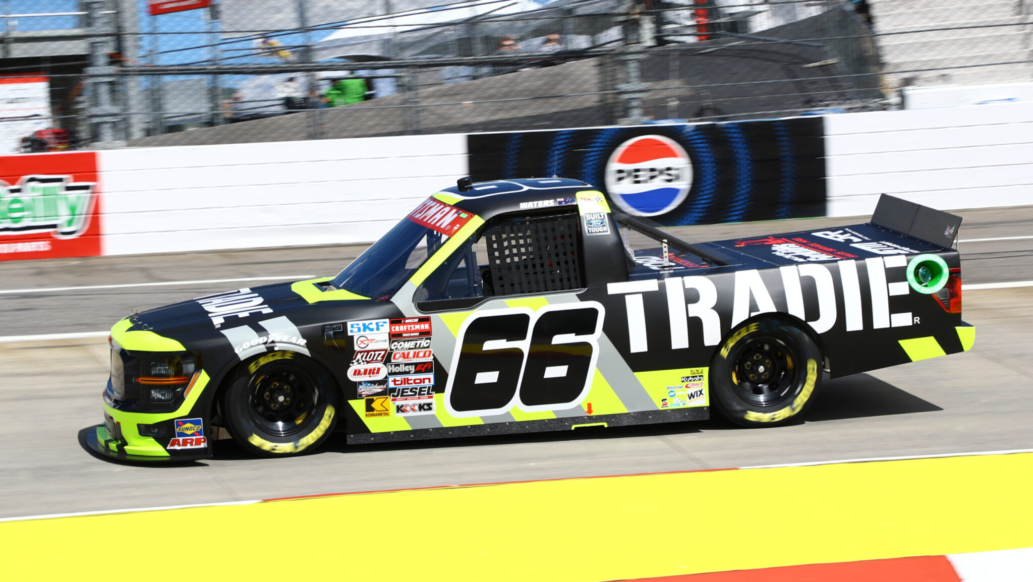 No. 66 ThorSport Racing Tradie | TobyChristie.com