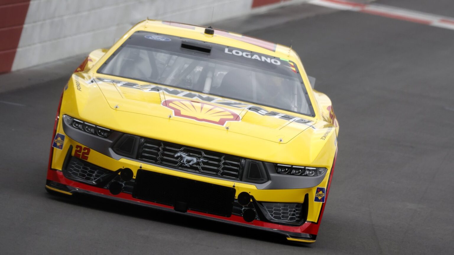 Joey Logano Scores All-Star Race Pole; Bell's Crew Wins Pit Crew ...