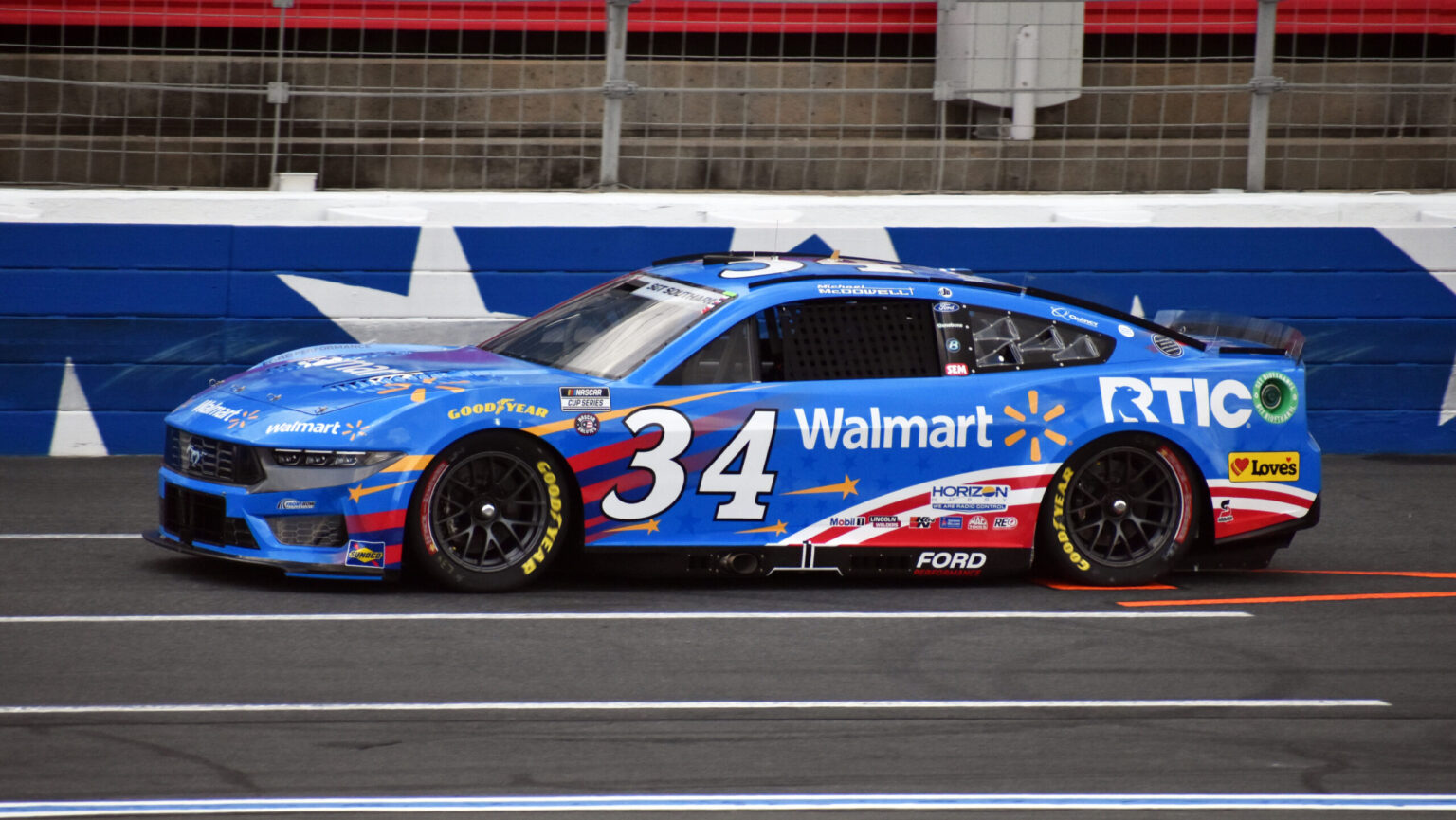 No. 34 Front Row Motorsports Walmart / RTIC Coolers | TobyChristie.com