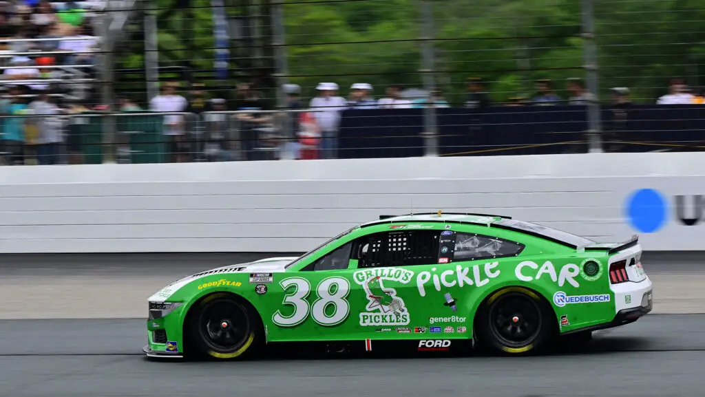 No. 38 Front Row Motorsports Grillo's Pickles | TobyChristie.com