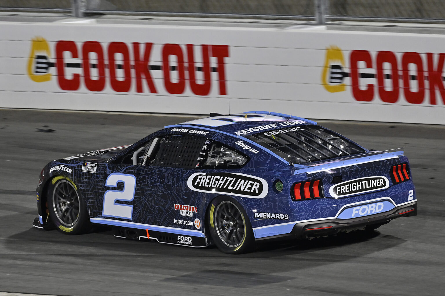 No. 2 Team Penske Freightliner | TobyChristie.com