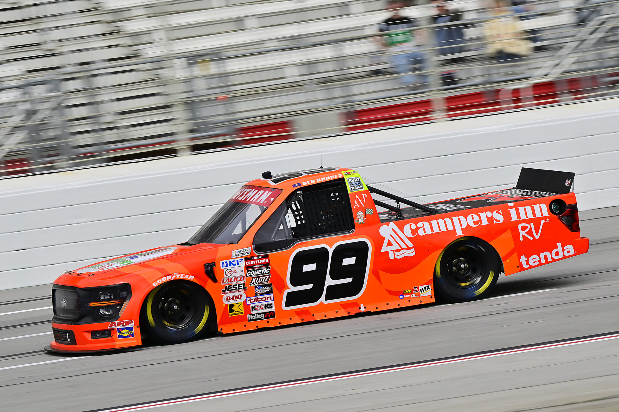 No. 99 ThorSport Racing Campers Inn RV | TobyChristie.com