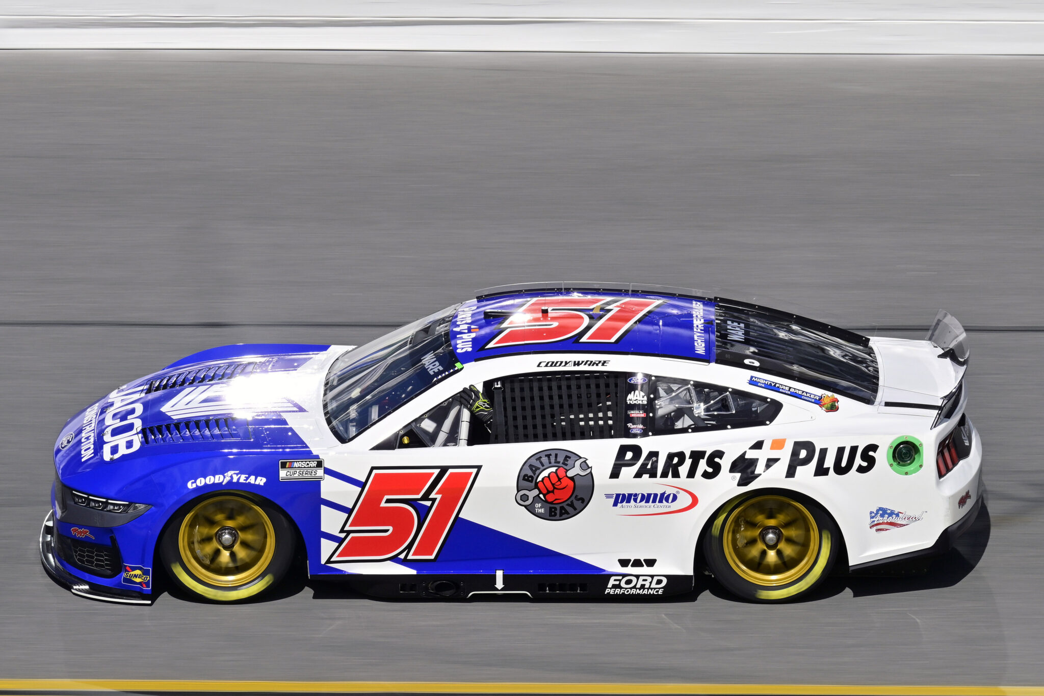 No. 51 Rick Ware Racing Jacob Construction / Parts Plus | TobyChristie.com
