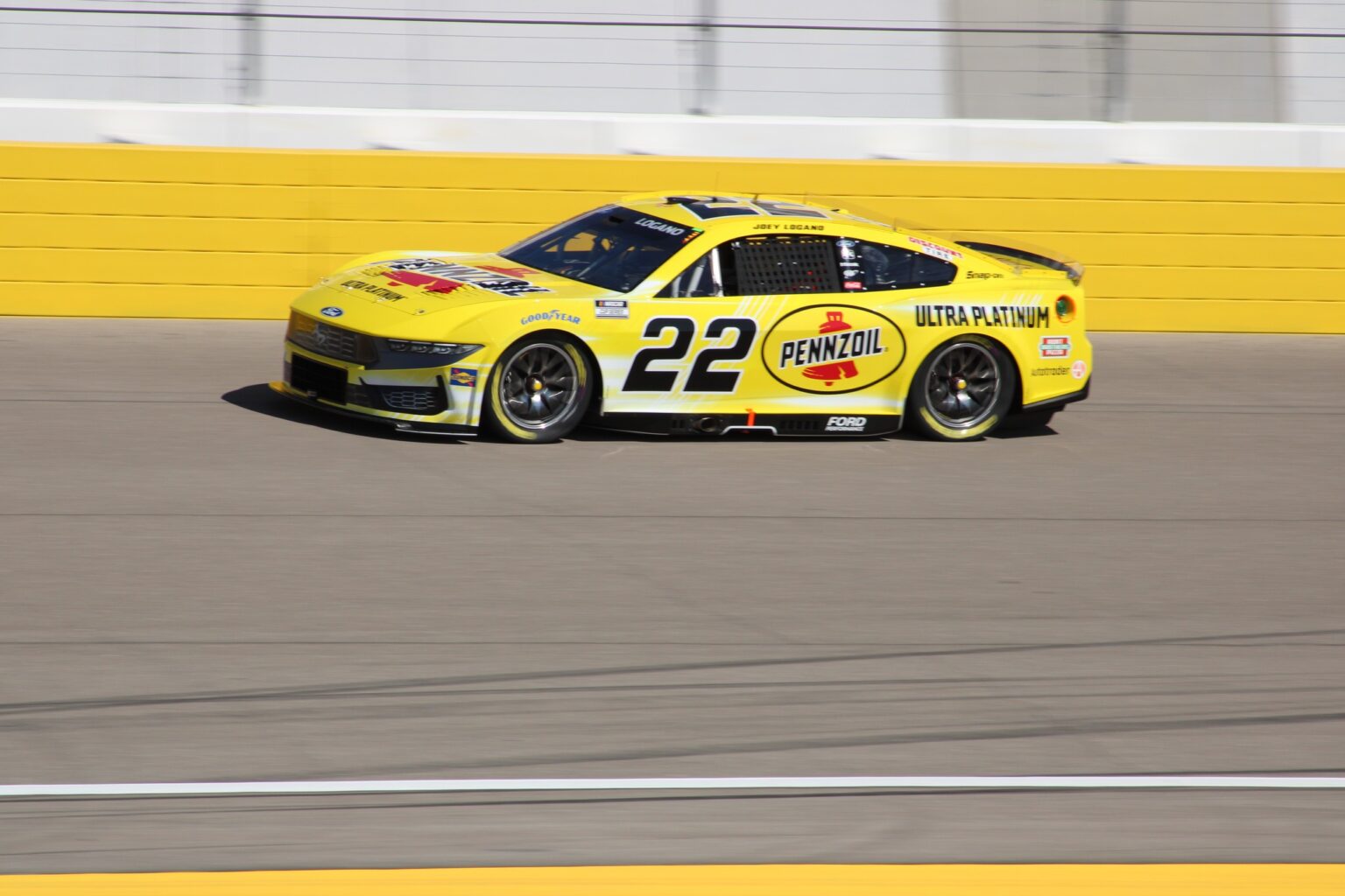 No. 22 Team Penske Pennzoil Ultra Platinum | TobyChristie.com