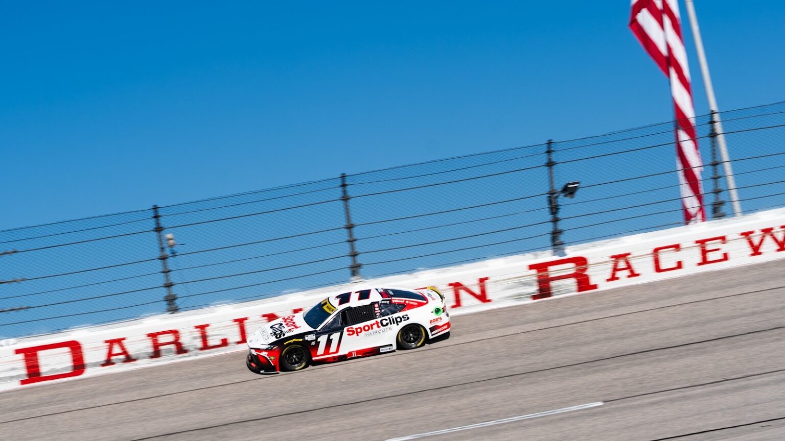 Hamlin Defeats 'Crown Jewel Chase' Briscoe for Southern 500 Pole